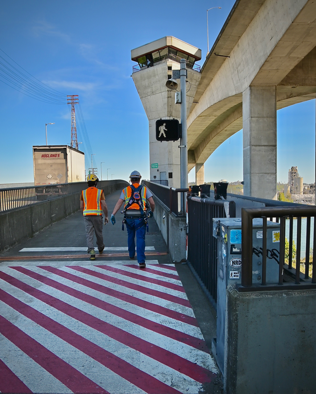 Contingency plans being made in case West Seattle Bridge fails; Low ...